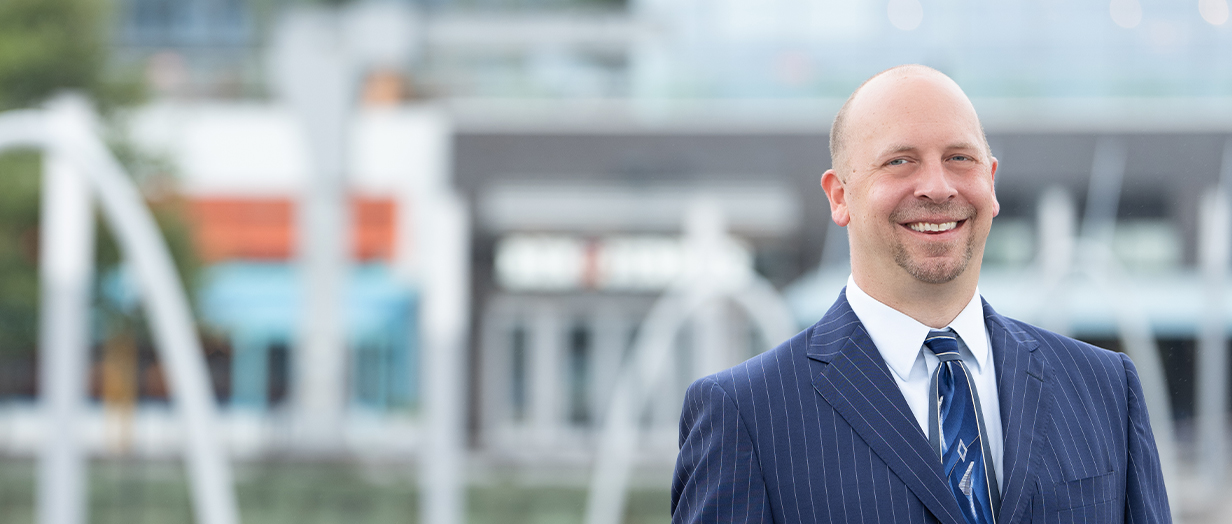 Larry Fry | Williams & Connolly LLP