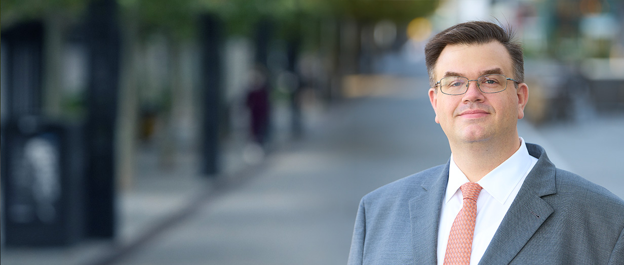 Mark Lyon - Williams & Connolly LLP