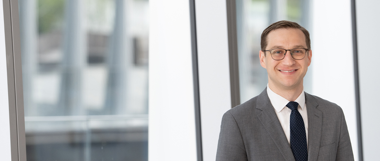 Paul Hoversten - Williams & Connolly LLP