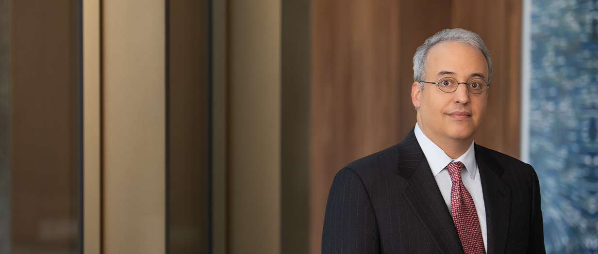 Craig Singer - Williams & Connolly LLP